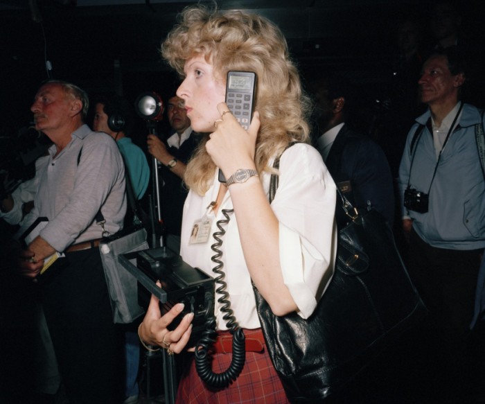 Work Stations: Office Life in London (1987) by Anna Fox - Field Notes ...